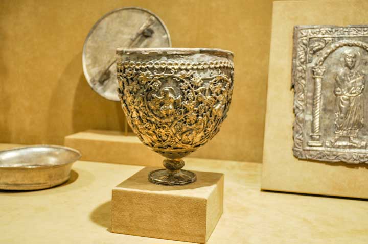Catch some of the world's greatest works of art at The Met ...